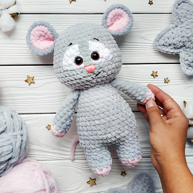 Ravelry: Cute Mouse Plush pattern by Marina Emelianova
