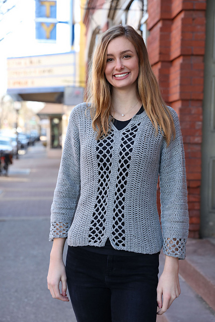 Ravelry: 3343 Pullover pattern by Sue Hilger