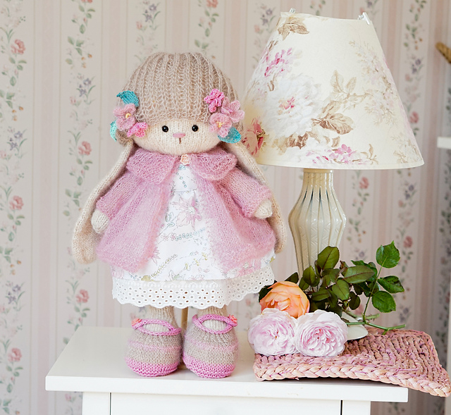 Ravelry: Effie” Toy Clothes Set pattern by Maria Ermolova