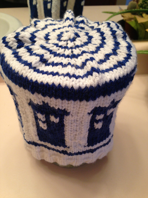 Ravelry: Tardis Hat pattern by Ponnie Matin Studios