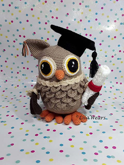 Ravelry: Wisdom the Graduation Owl pattern by Lisa Wears