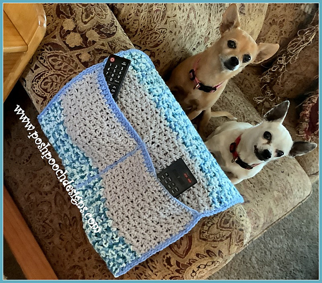 Ravelry: Remote Caddy pattern by Sara Sach