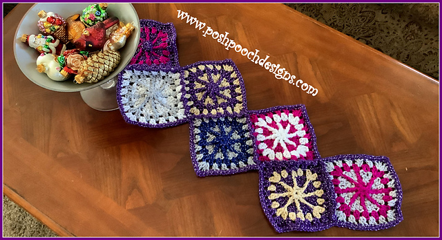Ravelry: Firecracker Table Runner pattern by Sara Sach