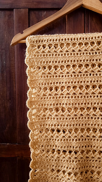 Ravelry: Whispering reeds scarf pattern by TLH Patterns