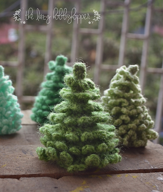 Ravelry: Christmas Tree pattern by TLH Patterns