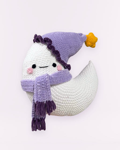 Ravelry: Mellow Crescent Moon pattern by Paula Rodriguez