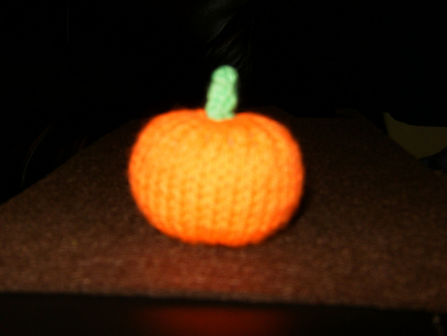 Ravelry: Mini Pumpkin pattern by Sarah Blatter