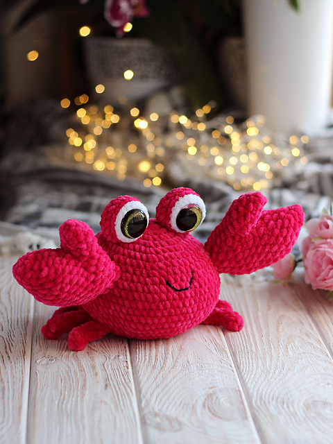 Ravelry: Crab plush toy pattern by Ekaterina Sidorova