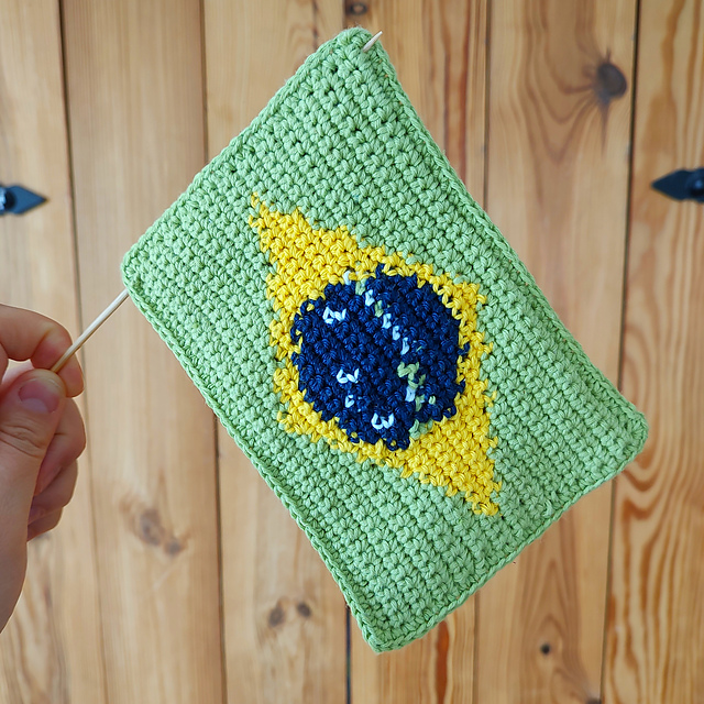 Ravelry: Brazilian Flag pattern by Maria Jęczmyk