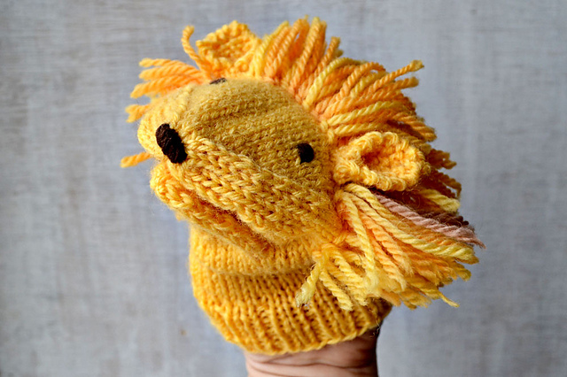 Ravelry: lion hand puppet pattern by Anne Mende