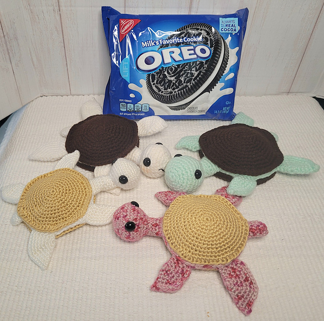 Ravelry: Biscuit the Oreo Turtle pattern by Kim Stepp