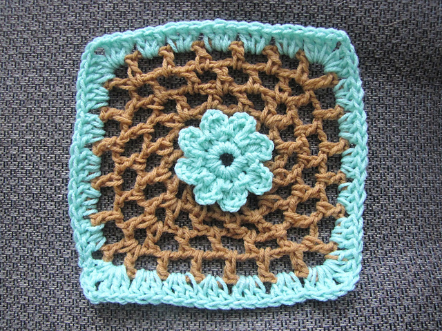 Ravelry: Itty Bitty Pretty Square pattern by Janie Laswell