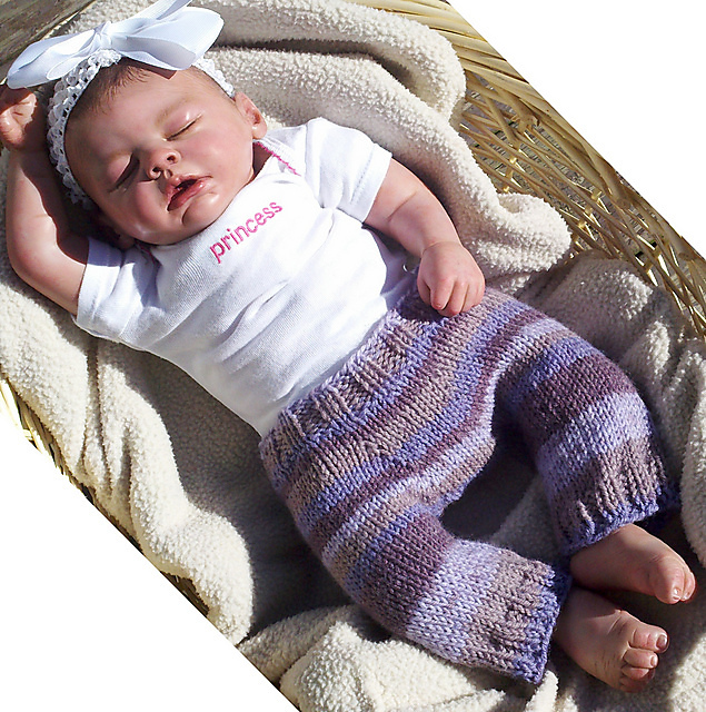 Ravelry: Newborn Longies pattern by Jen Lehman