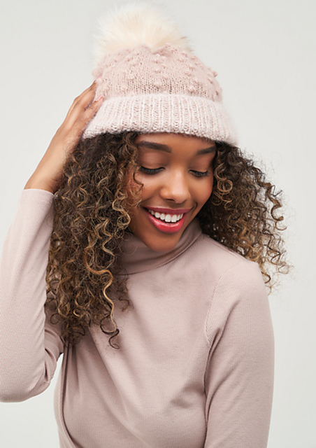 Ravelry: Dimple pattern by Lily Kate France