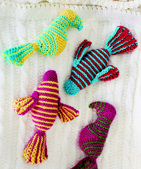 Ravelry: Amigurumi Bird and Fish pattern by Elanor Lynn
