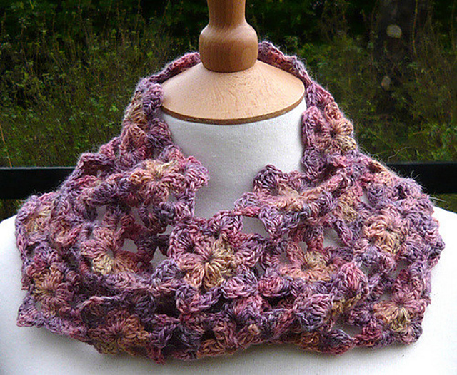 Ravelry: Cassia Crochet Mobius Scarf pattern by Amanda Perkins