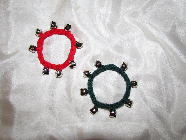 Ravelry: Jingle Bell Bangles pattern by Sheila Higgins