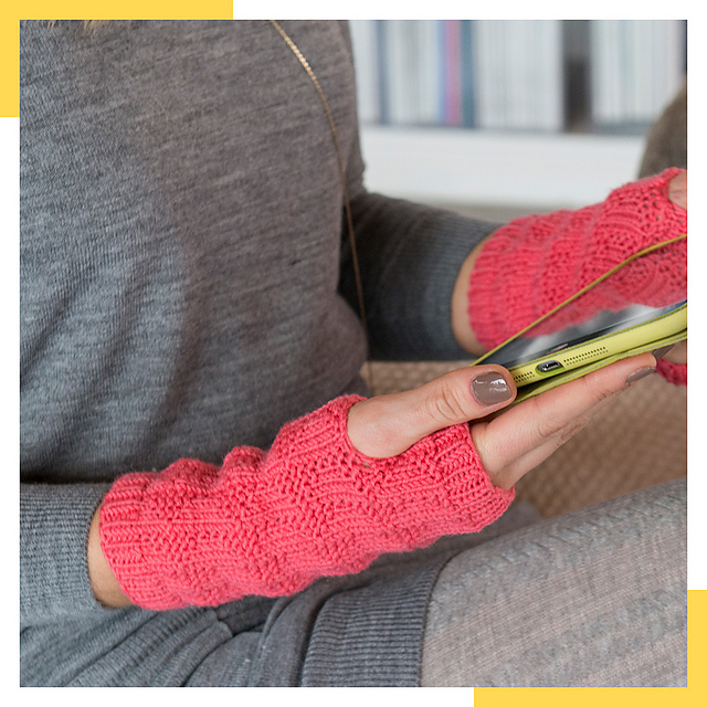 Ravelry: R0266 Namsen Mitts Handstulpen pattern by Regia Designteam