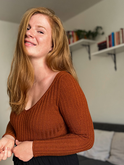 Ravelry: Ellie Shirt pattern by Simone Ryan