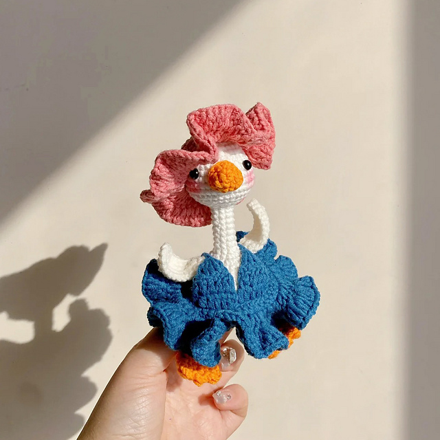 Ravelry: Amigurumi Cute Duck with Skirt pattern by Rachel Sun