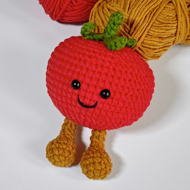 Ravelry: Amigurumi Tomato pattern by Rachel Sun