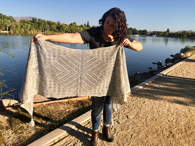 Ravelry: Zetland pattern by Rachel Roden