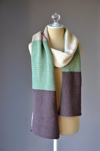 Ravelry: Minimalist Scarf pattern by Rachel Brockman