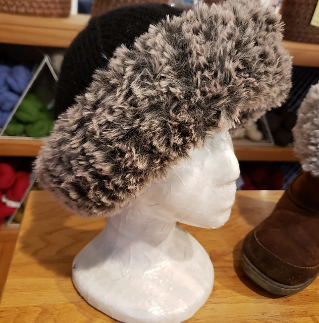 Ravelry: Reversible Cossack Hat pattern by Suzanne Lawler