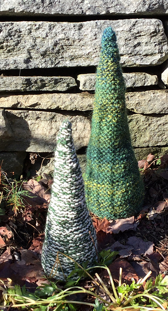 Ravelry: Garter Stitch Trees pattern by Mara Novak