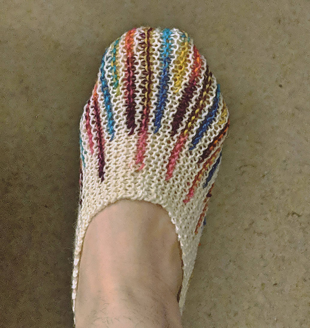 Ravelry: Garter Stitch Slippers pattern by Raevyn Smith