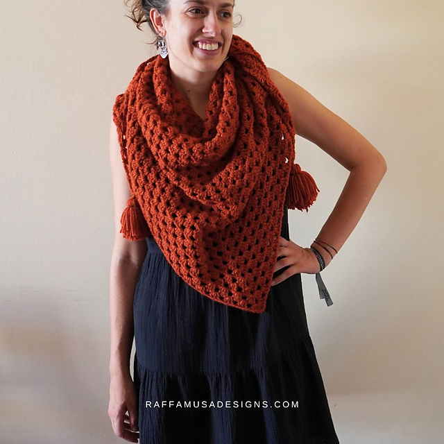 triangle wool scarf