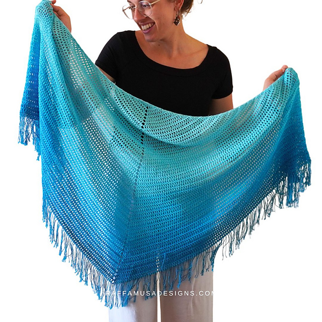 Ravelry: Dc Triangle Shawl pattern by Raffaella Tassoni