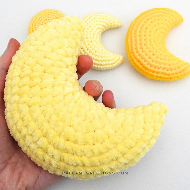 Ravelry: Moon Amigurumi pattern by Raffaella Tassoni