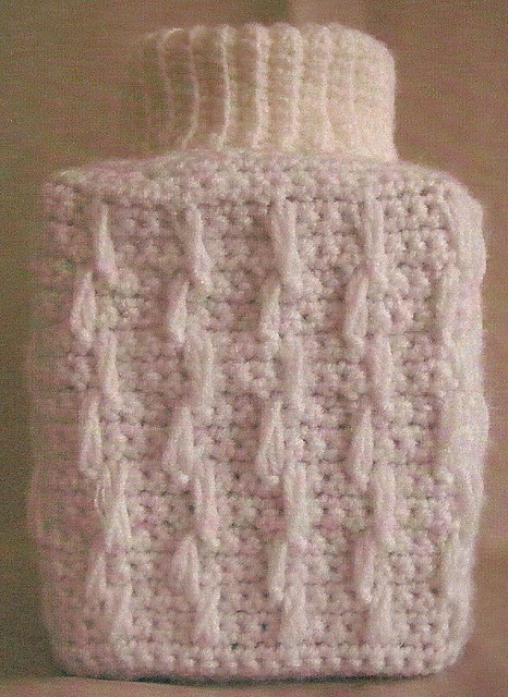 Ravelry: "Turtleneck" Tissue Cover pattern by Donna Jones
