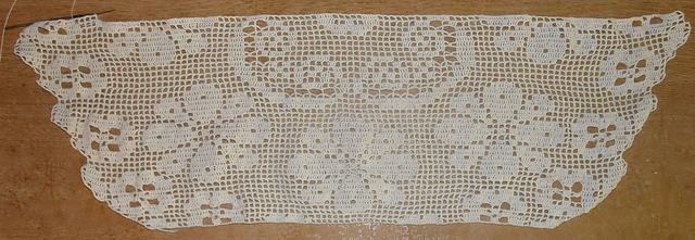 Ravelry: Filet Crochet Table Runner pattern by Hartmut Hass