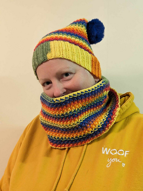 Ravelry: Annabel cowl pattern by Jessica Boddis