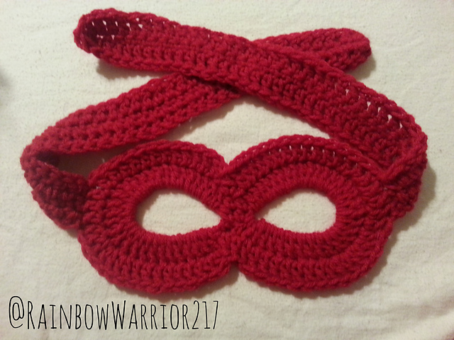 Ravelry: Ninja/Superhero Mask pattern by Melanie Rosenborough