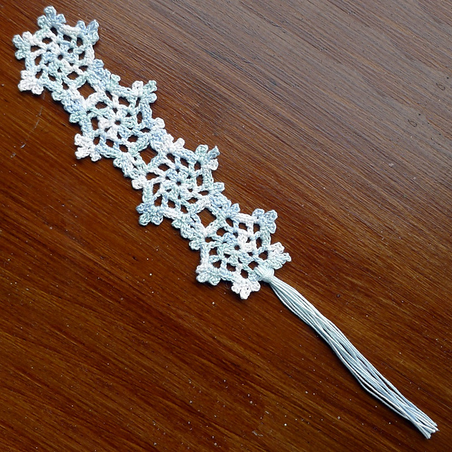 Ravelry: Four Snowflake Bookmark pattern by Rainbow Junkie