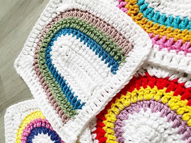 Ravelry: Rainbow Granny Square pattern by Emily Rigby