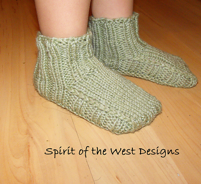 Ravelry: Ribbed Slippers for the Whole Family pattern by Spirit West ...