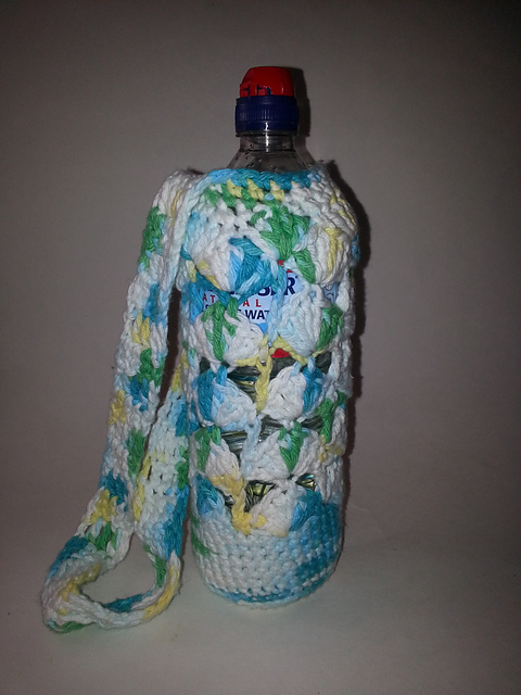 Ravelry: Shelled Water Bottle Cover pattern by Raven Kim