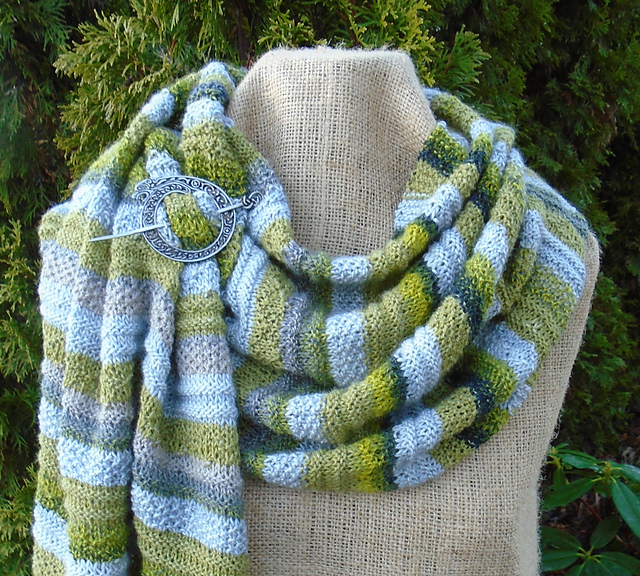 Ravelry: Stonehenge in November pattern by RavenstitchStudio