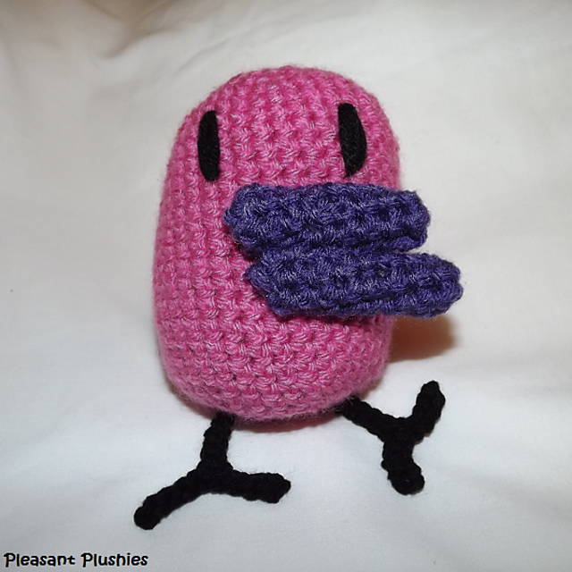 Ravelry: "Tarakotchi" Tamagotchi pattern by Rachel Hulett