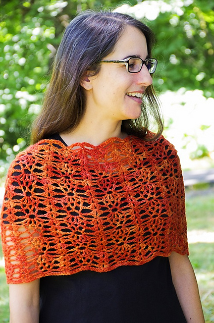 Ravelry: Phoenix Flames Cowl pattern by Laurinda Reddig