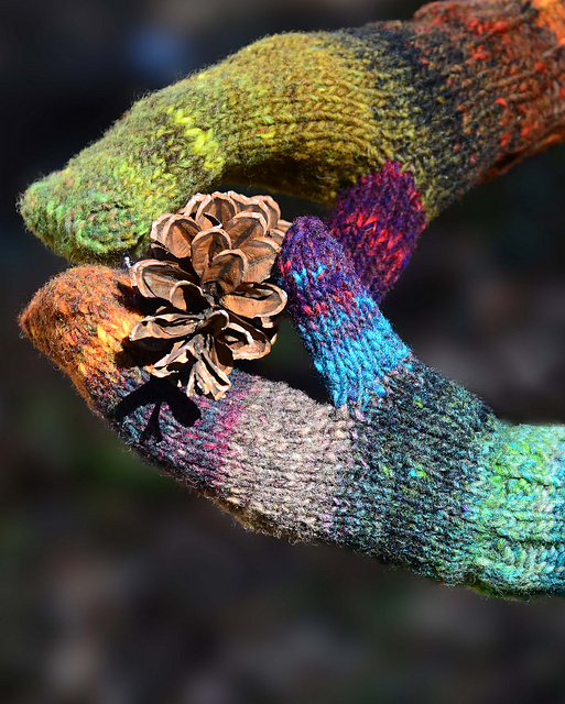 Ravelry: Top-Down Mittens pattern by Cynthia Spencer