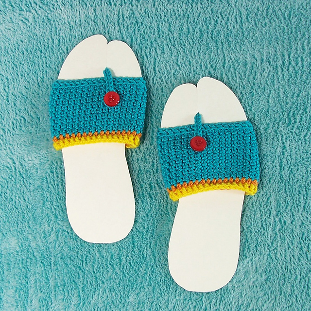 Ravelry: Flip Flop Toe Strap Socks pattern by Julie Oparka