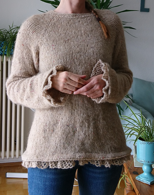 Ravelry: RedGerbera's Flared Raglan Sweater