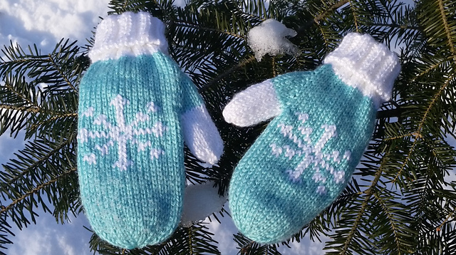 Ravelry: Frozen Snow Queen Mittens pattern by Red Mitten Designs