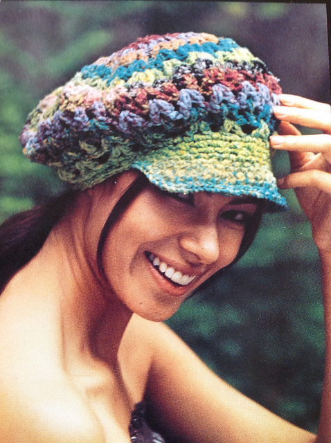 Ravelry: Noro Furisode Ladies Hat pattern by Junko Isaji (伊佐治 順子)