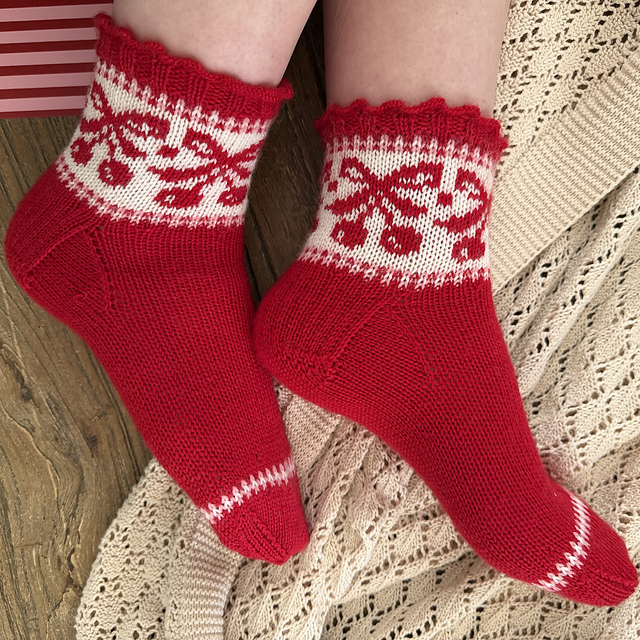 Ravelry: Cherry bow socks pattern by Renarde Endormie